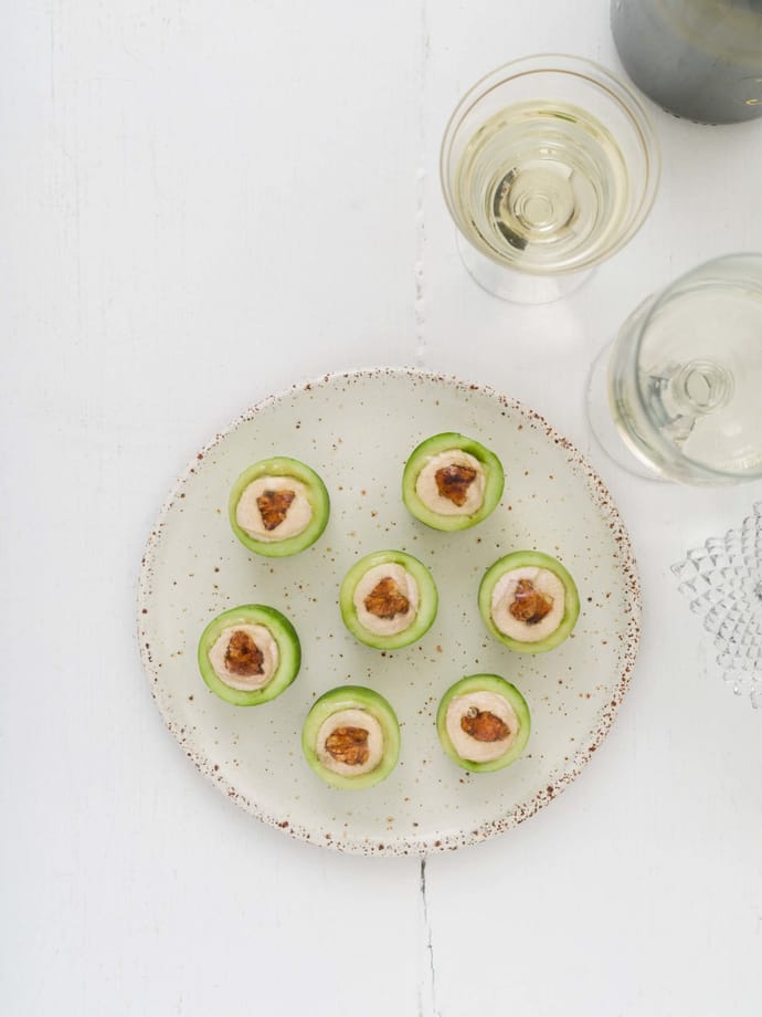 Cucumber, candied walnut and apple jelly