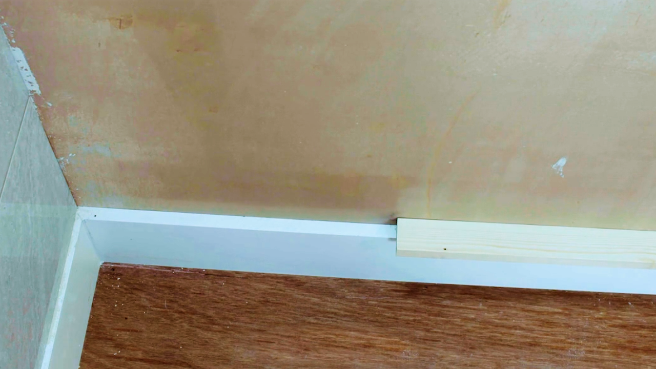 How to Tile a Wall | Tiling a Wall | Wickes