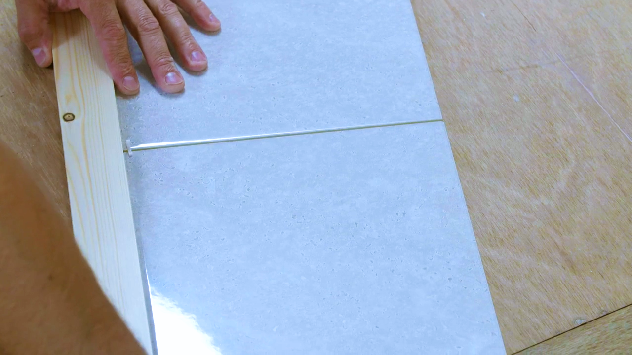 How to Tile a Wall | Tiling a Wall | Wickes