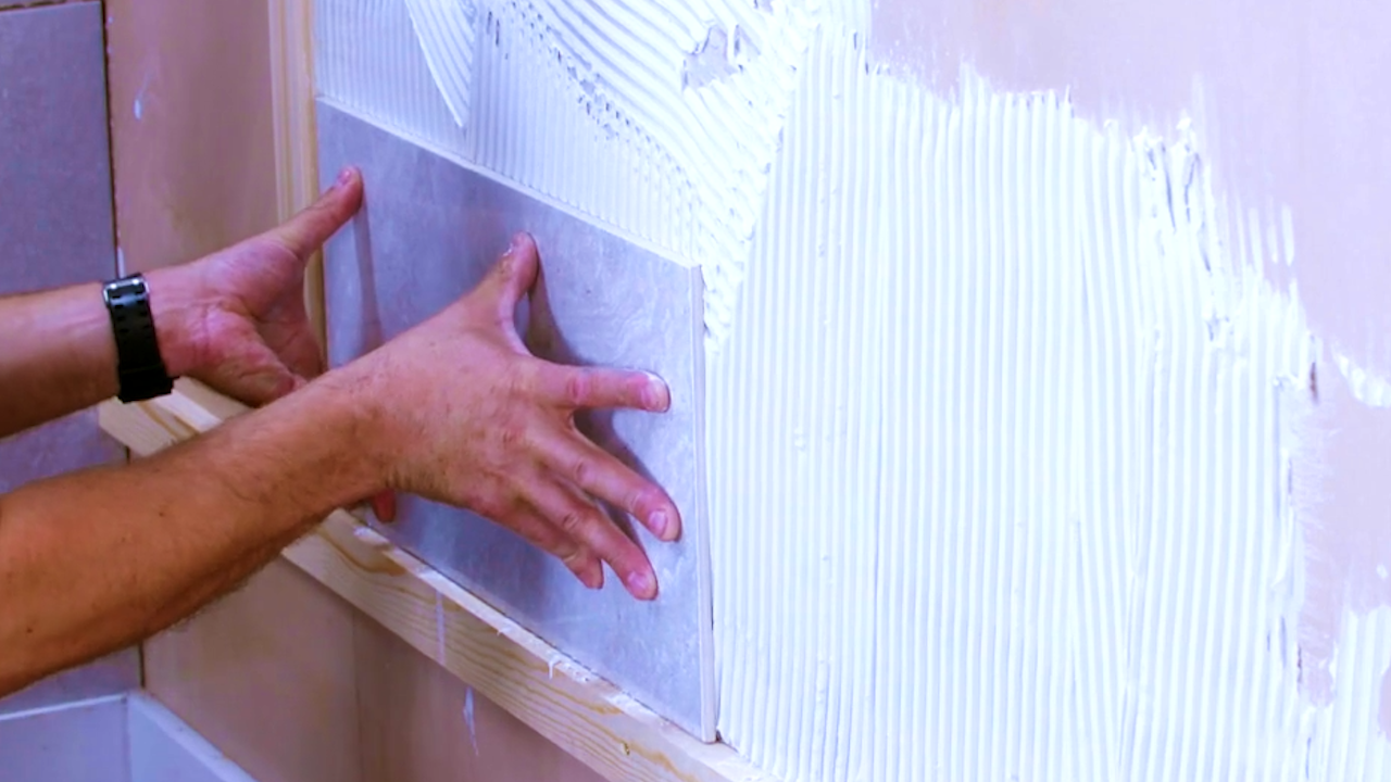 How to Tile a Wall | Tiling a Wall | Wickes