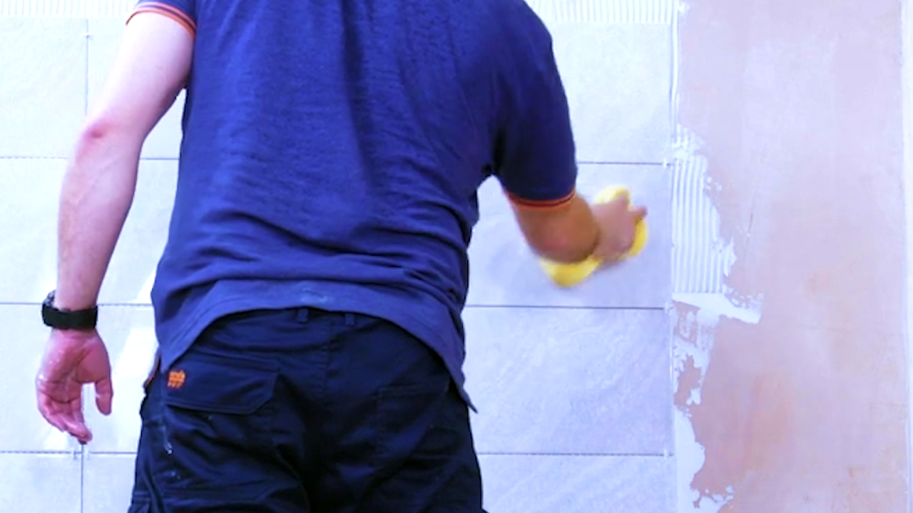 How to Tile a Wall | Tiling a Wall | Wickes