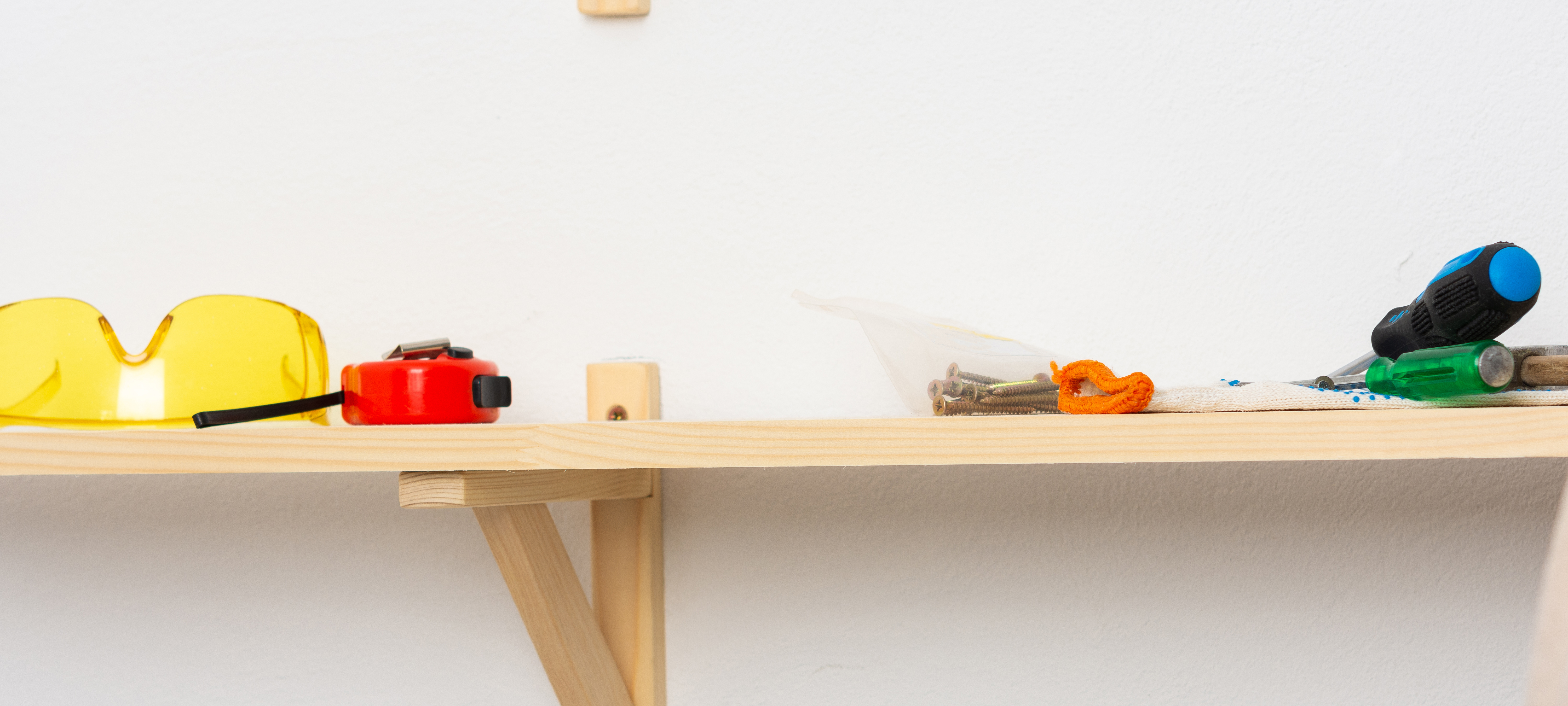 How to Change a Light Fitting | Wickes