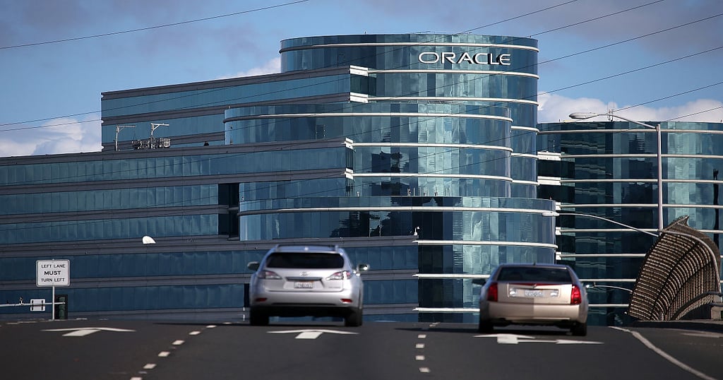Oracle Women Fight for Class-Action Status in Gender Pay Lawsuit