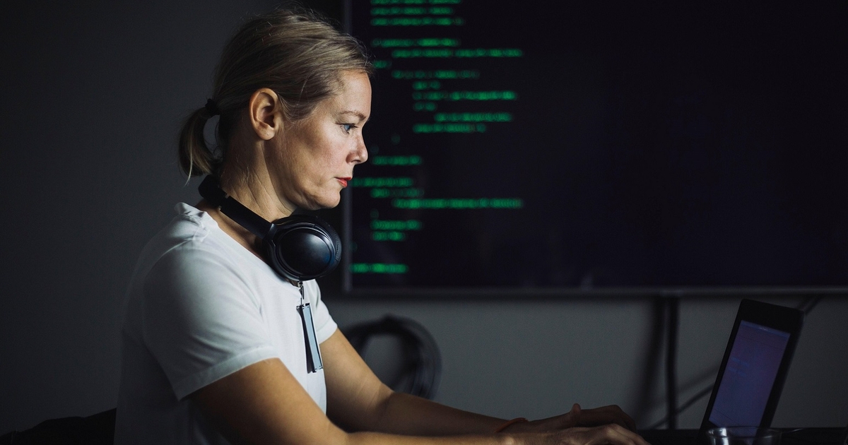 4 Ways AI-Assisted Coding Can Benefit ITOps Engineers