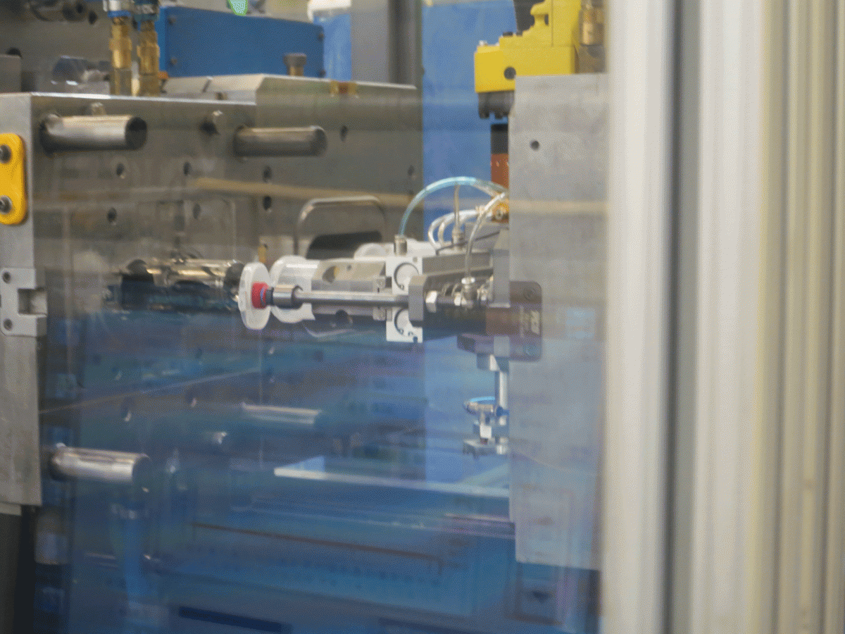 Overmolding collaboration creates unique water-testing tool