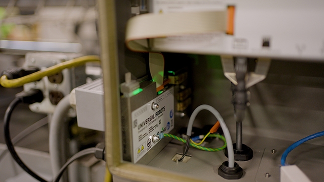 Universal Robots Interface Effortlessly Connects Cobots with Injection ...