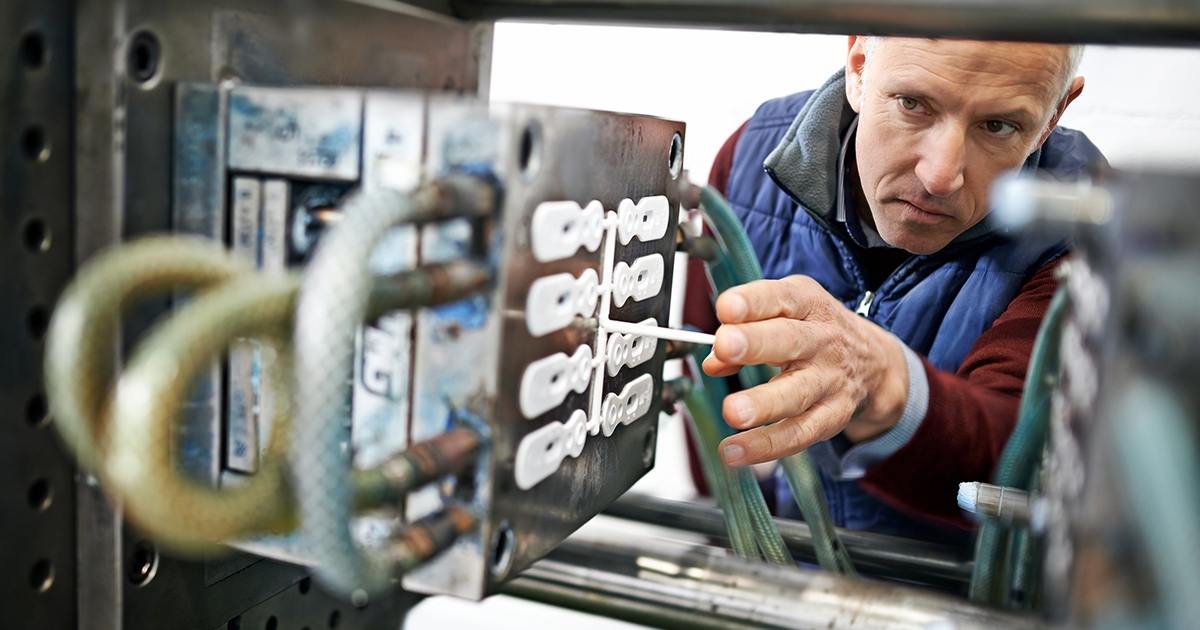 The Basics of Plastic Injection Molding Troubleshooting