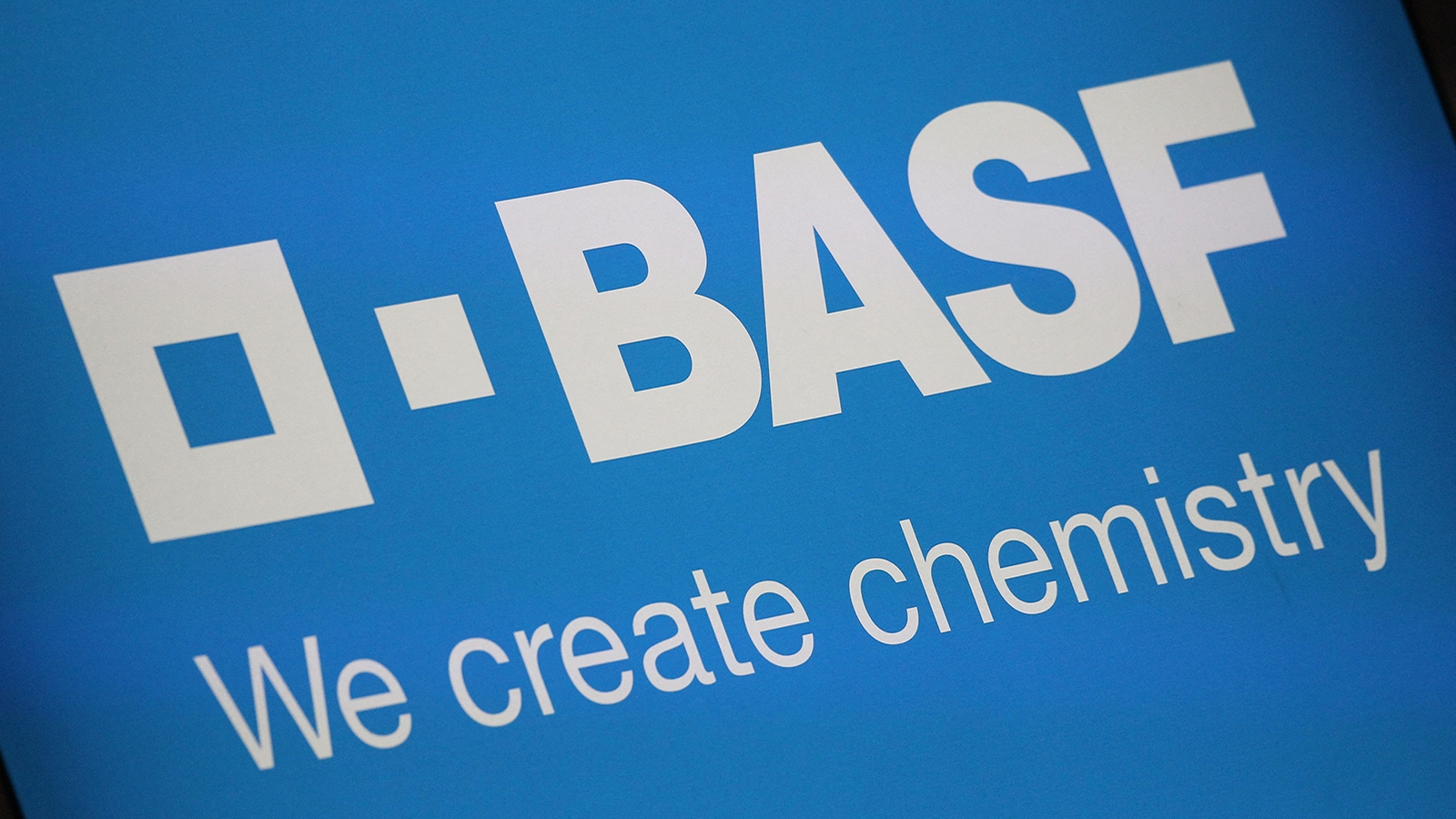 Explosion at BASF Complex Injures More Than Two Dozen Workers