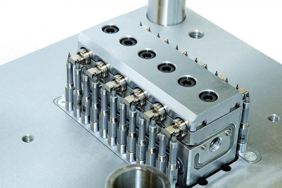 Hot runner advances: Ewikon unveils electric drive valve gates, slim-l