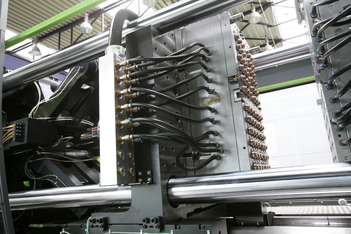 All-electric packaging technology on display at NPE