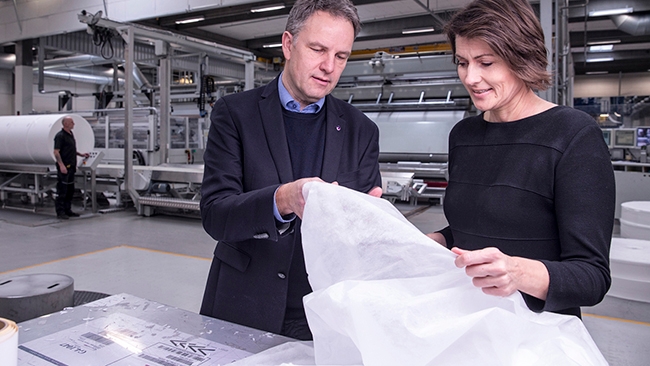 Nonwovens Made of Circular Polypropylene