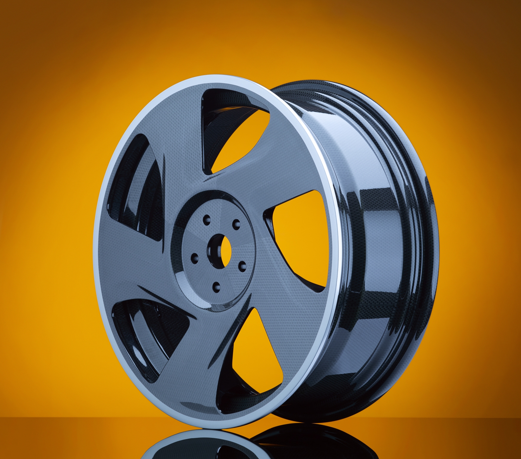 World's first thermoplastic composite wheel: polyetherimide/carbon fib