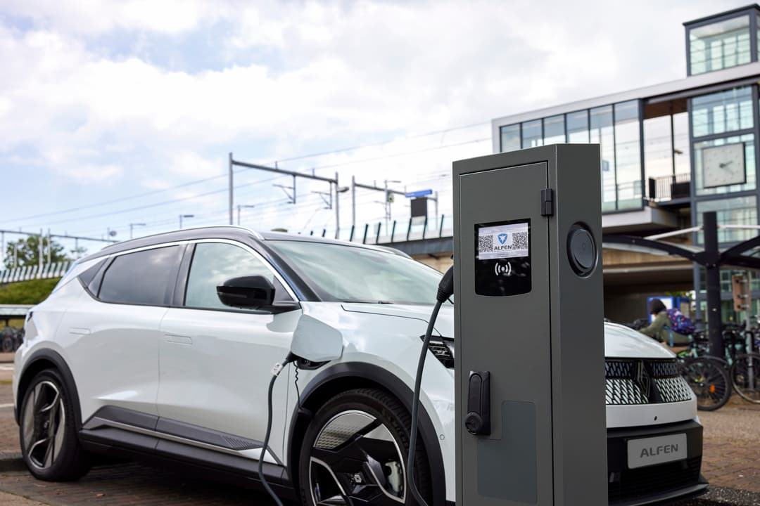 EV home charging solutions | Alfen