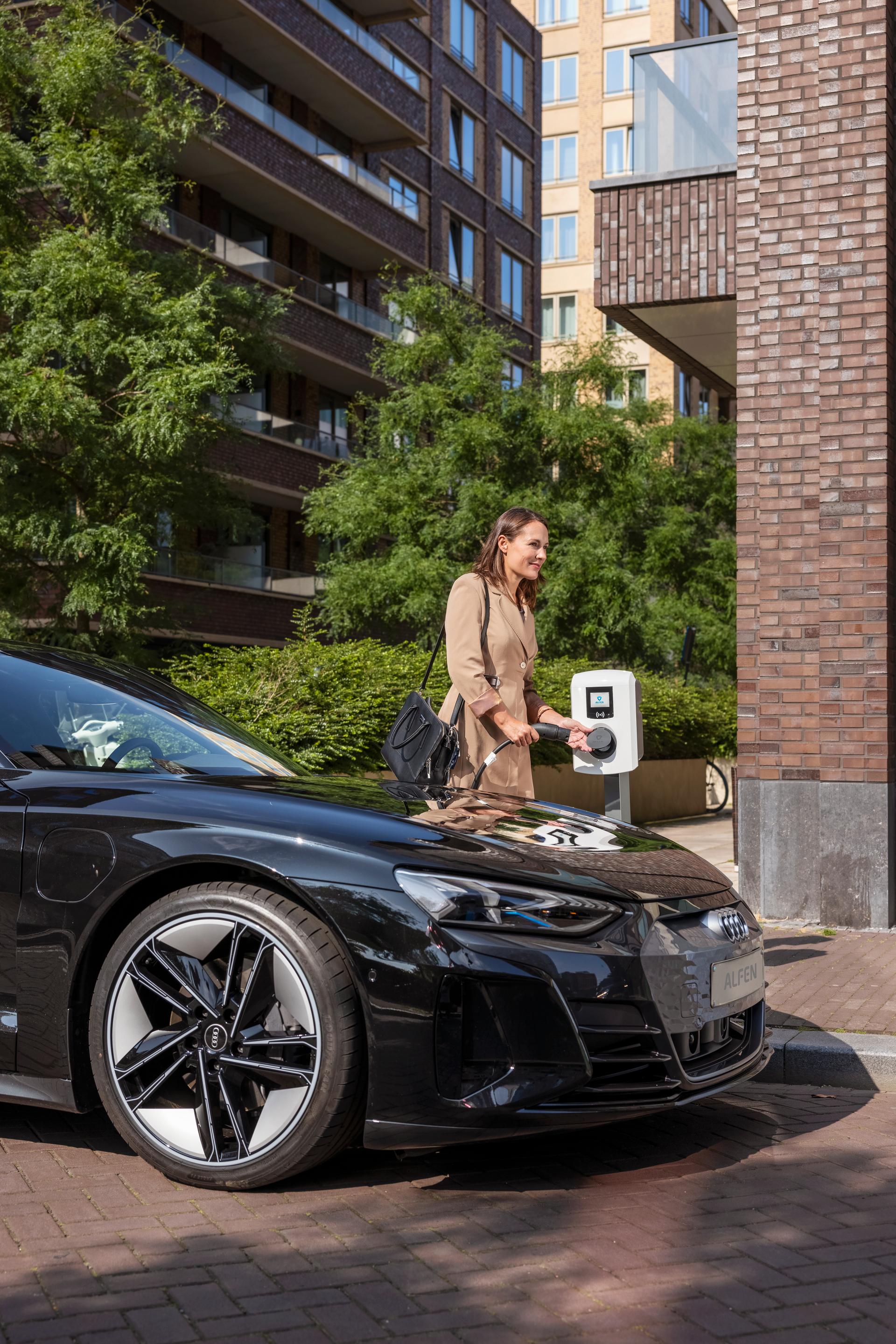 Smart Charging Network | Alfen