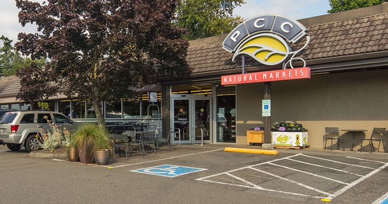 PCC Community Markets pledges plastic-free deli by 2022