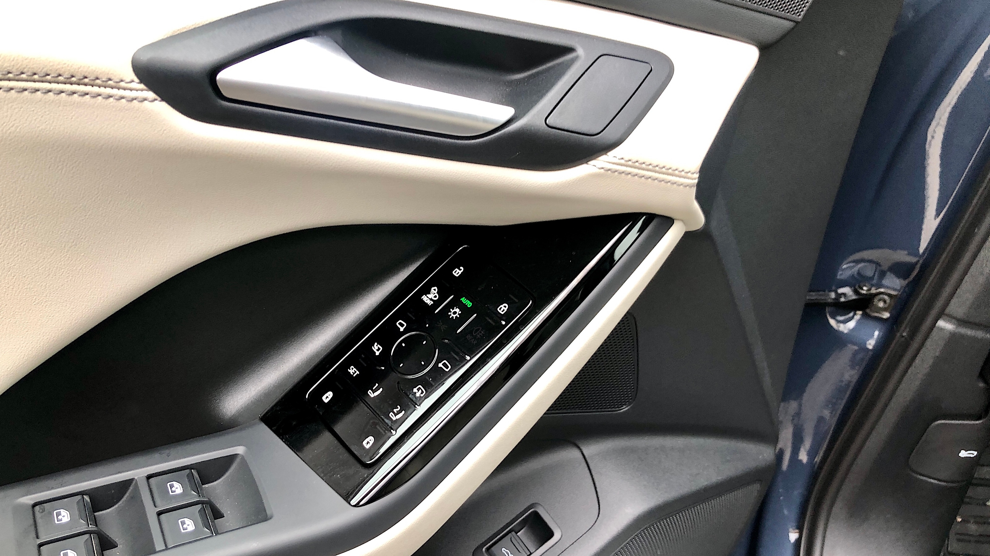 Quick Take: One Good and One Bad Feature of the 2025 Audi Q6 e-tron