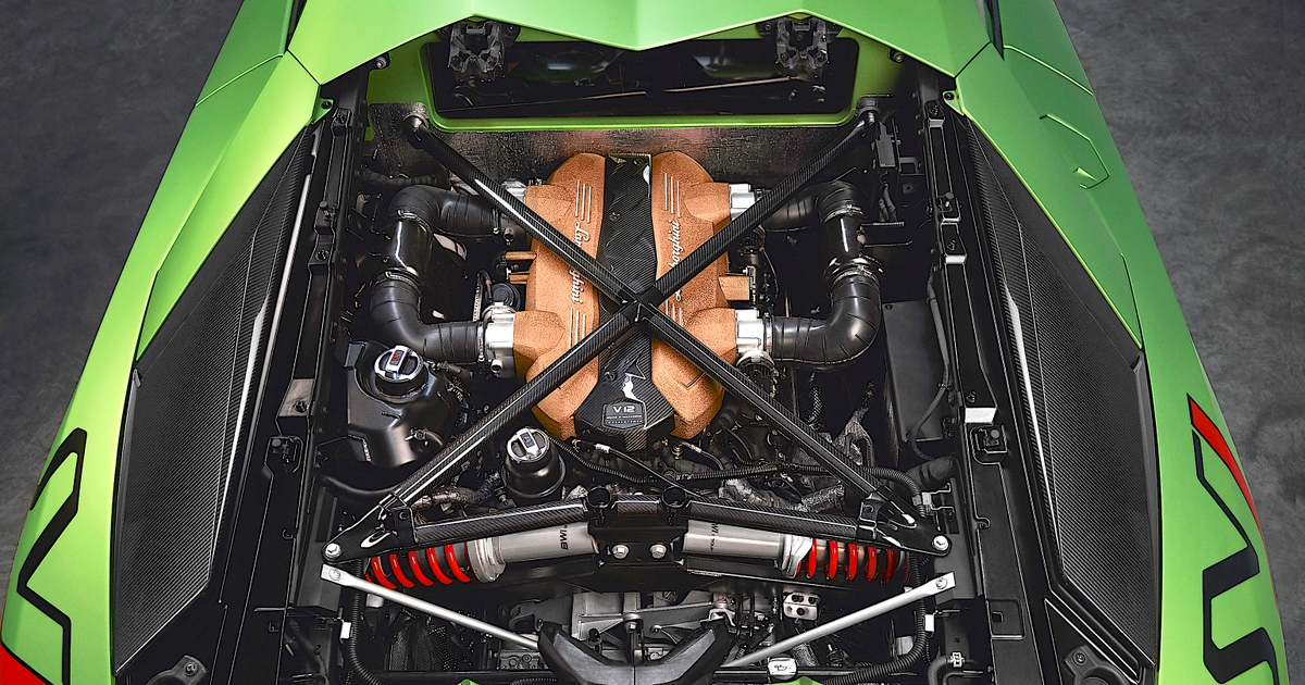 A Look Back as V12 Engines Roar Toward the Finish Line