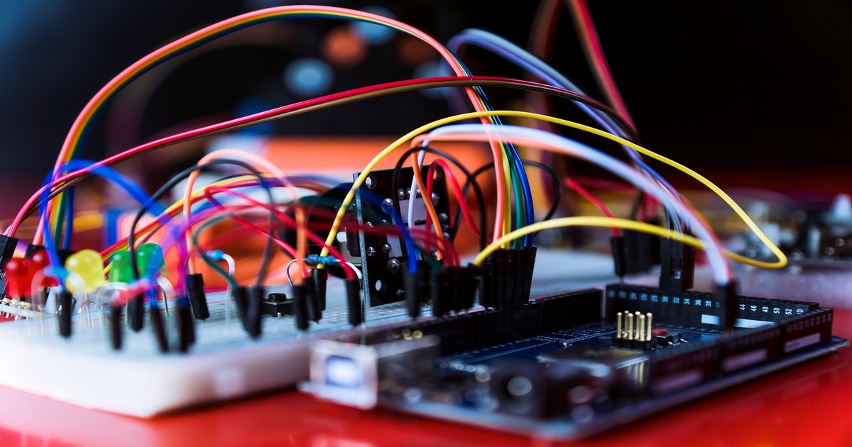 How to Build a Better System of Cables for Multi-Axis Robots