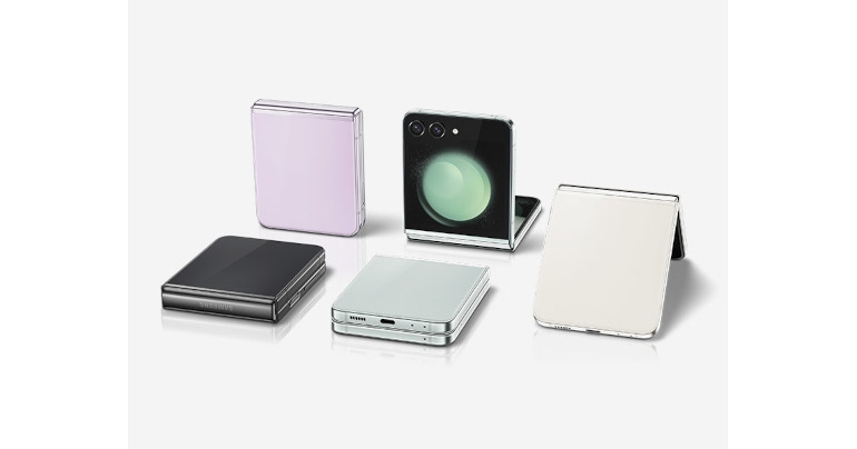 The Flip Phone Has Been Revived