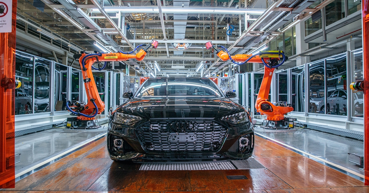 Safe human-material differentiation on assembly line with Audi