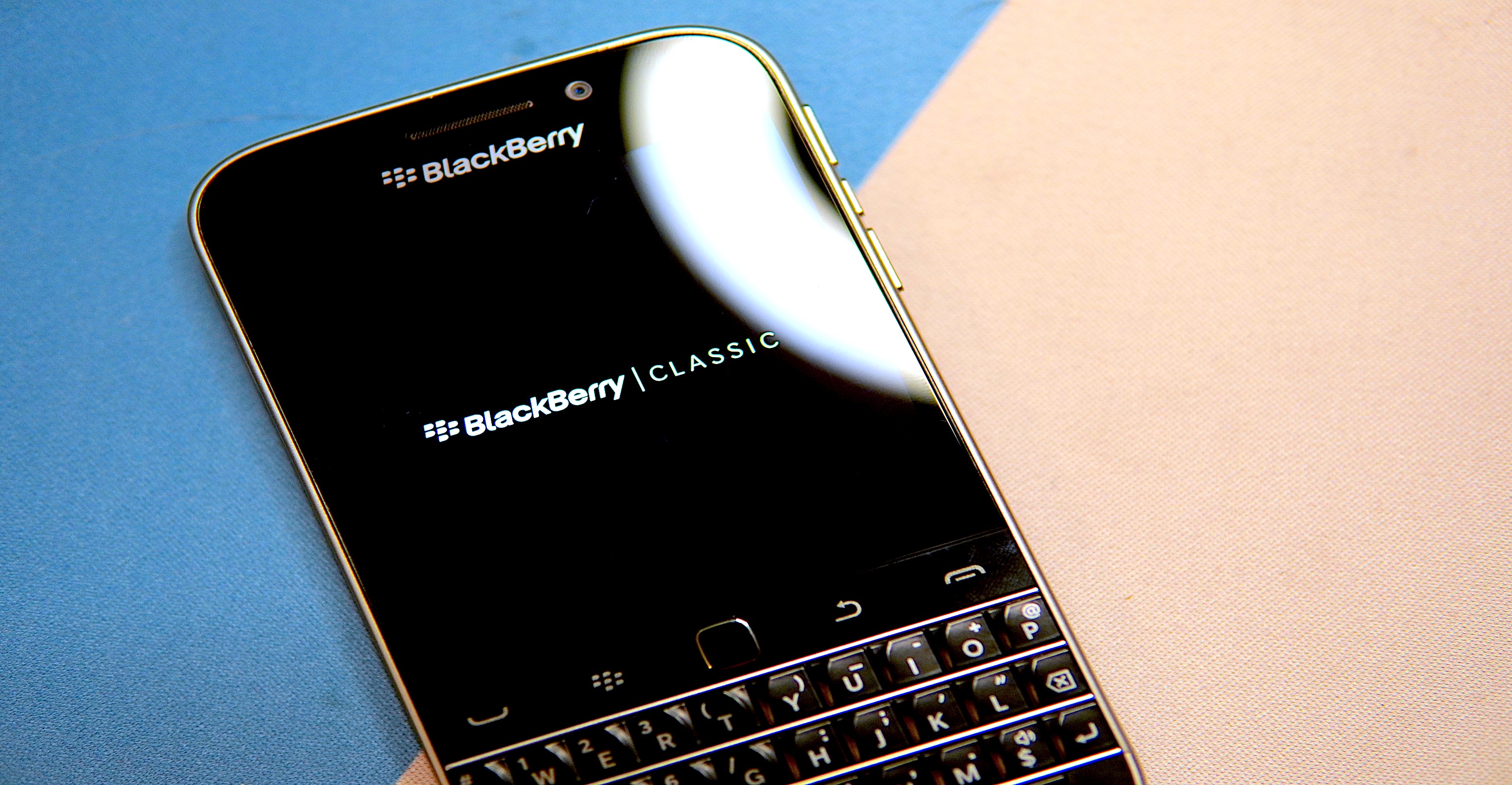 CrackBerry Cracks: BlackBerry Officially Terminates its Smartphones