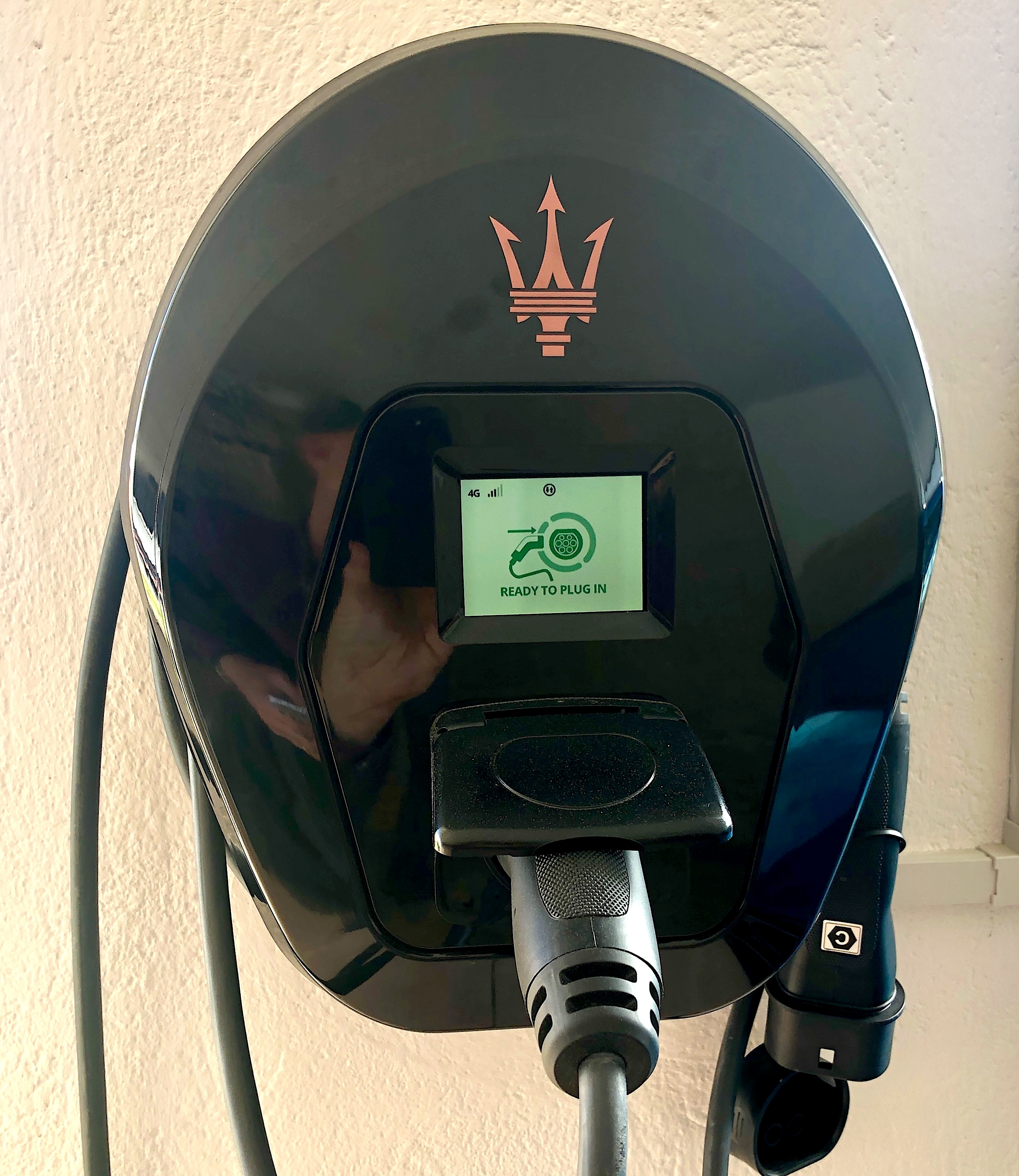 Behind the Wheel of the 2024 Maserati Grecale Folgore EV