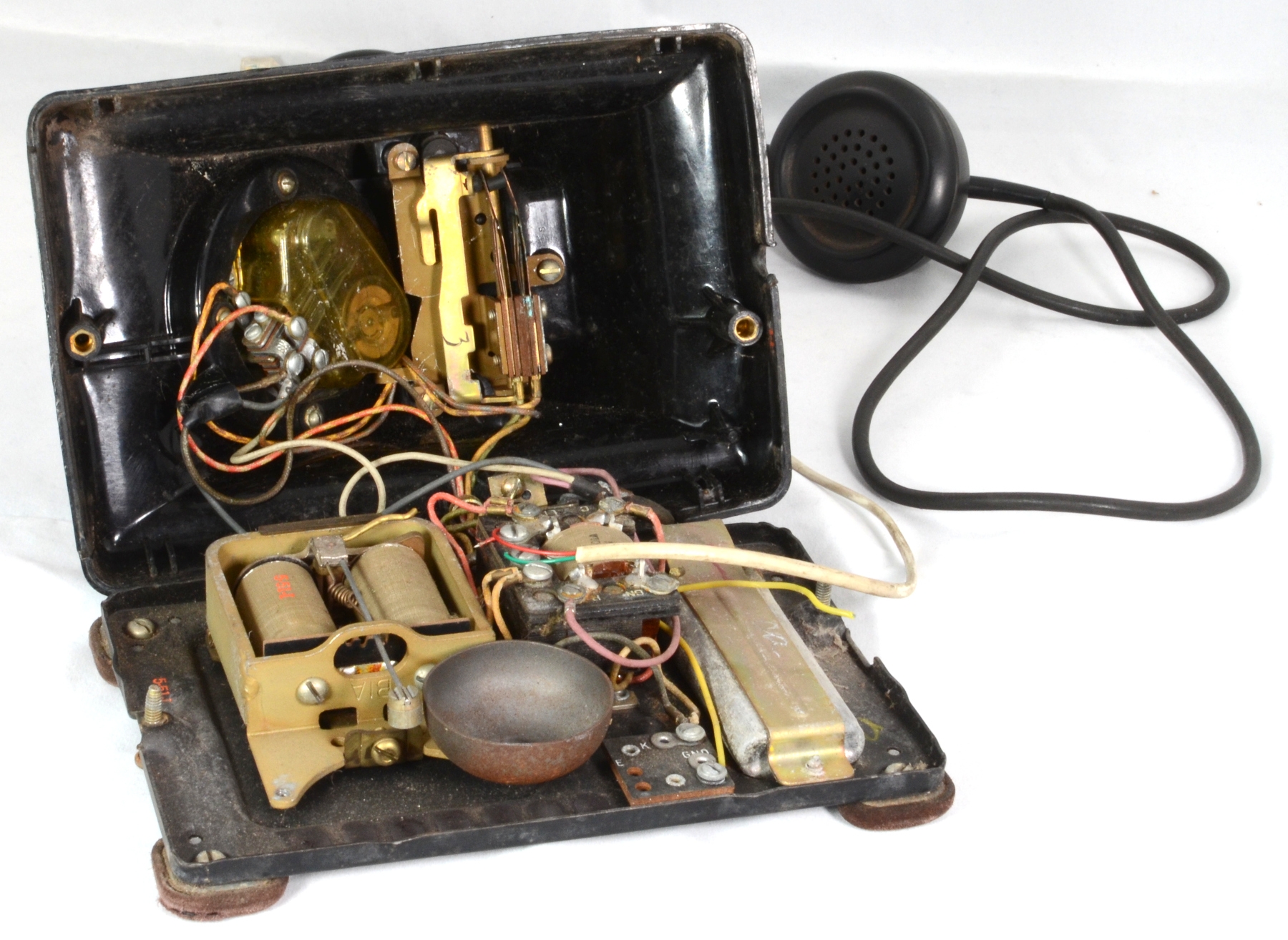 How to Turn an Old Rotary Phone into a Numeric Keypad