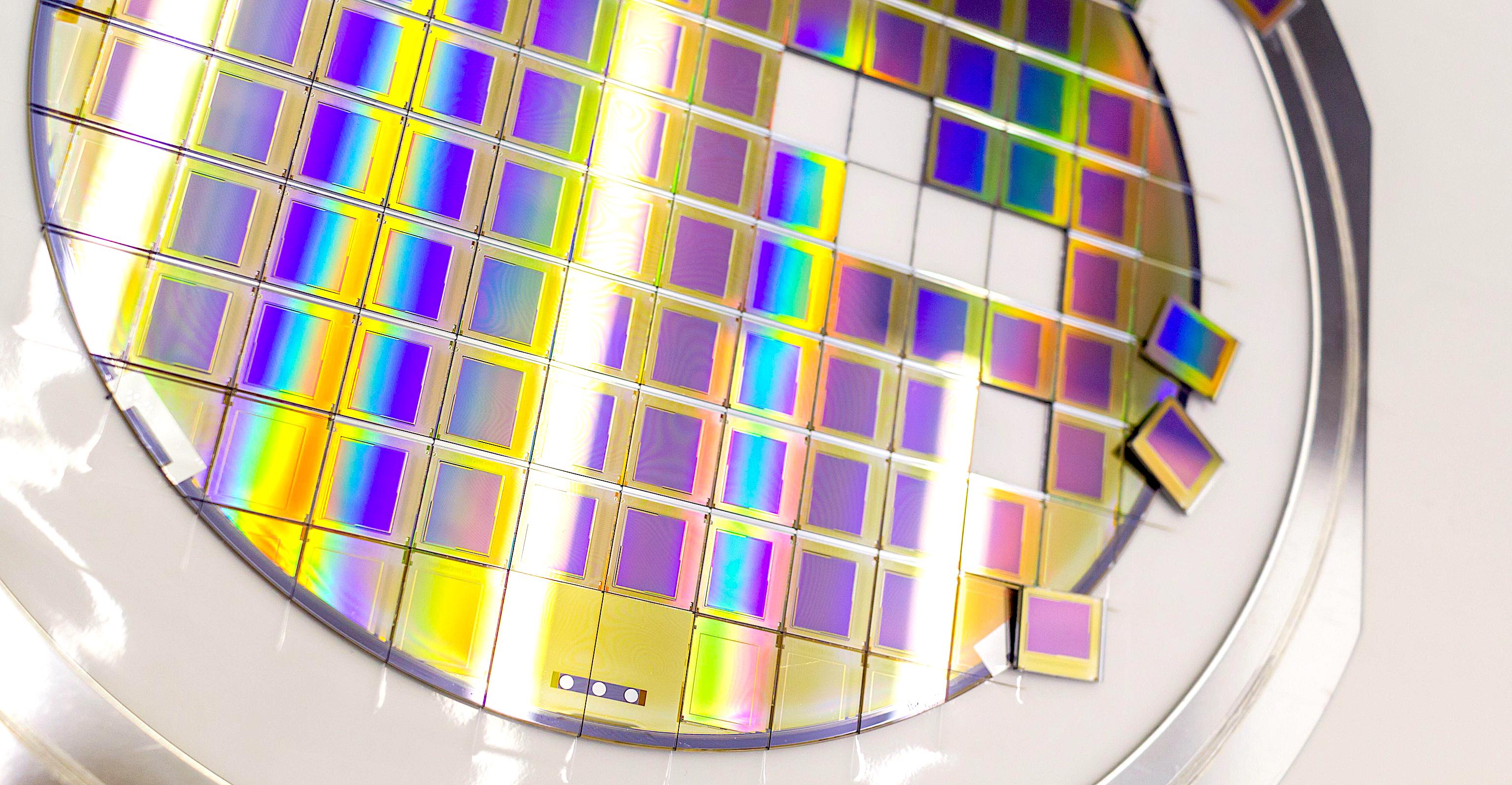 Developing a Fab Migration Strategy for Automotive Chips