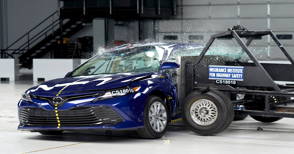 New IIHS side crash test wallops cars 82 percent harder