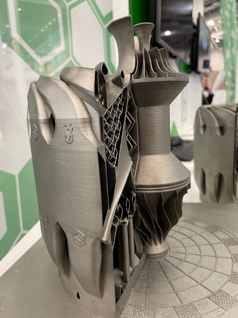 Jet Engine Printed As a Complete Assembly