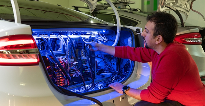 Mobileye’s Lidar on a Chip Targets Level 4 Self Driving by 2025