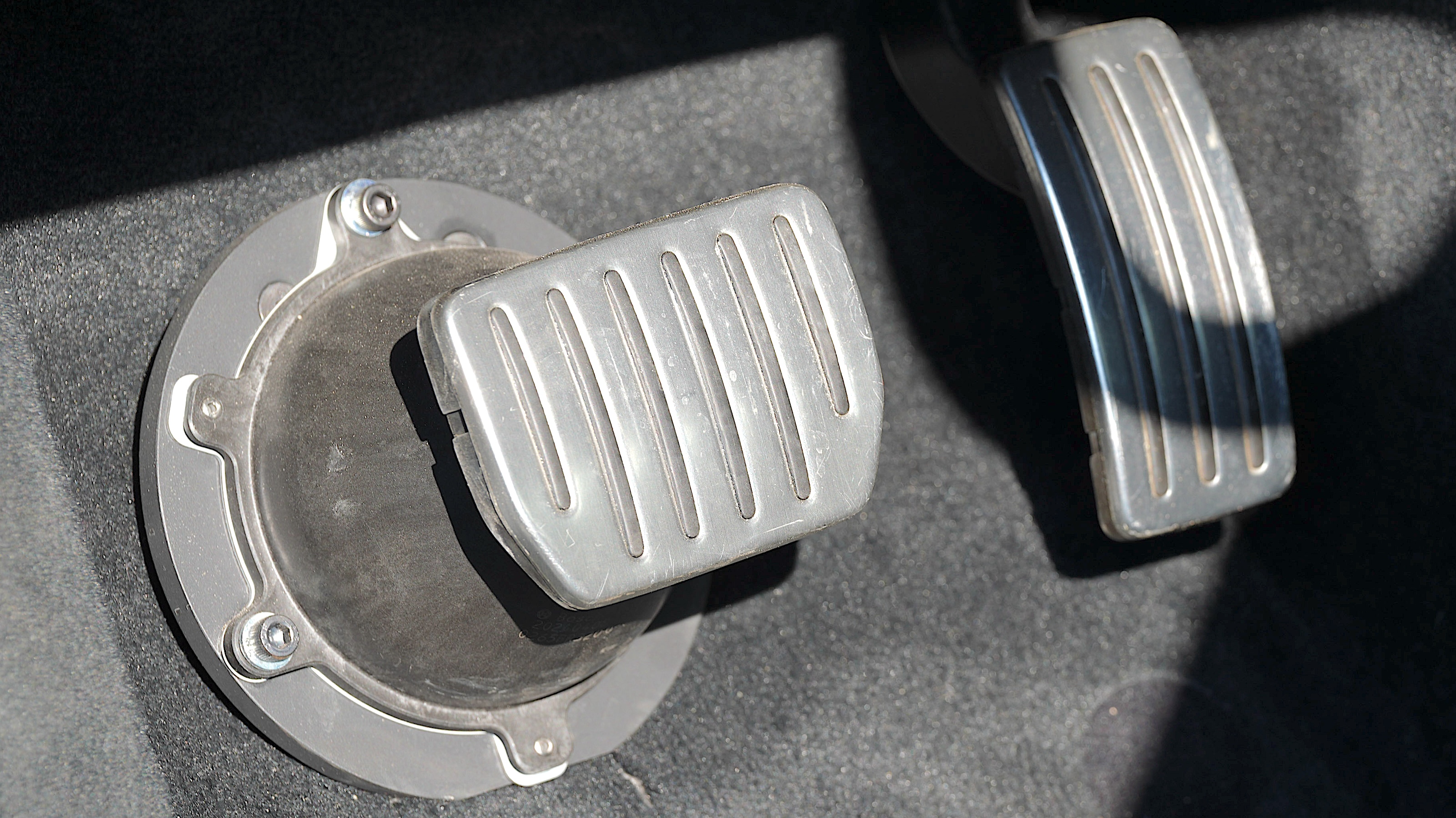 Bosch Brake-By-Wire Control Pad Replaces the Conventional Brake Pedal