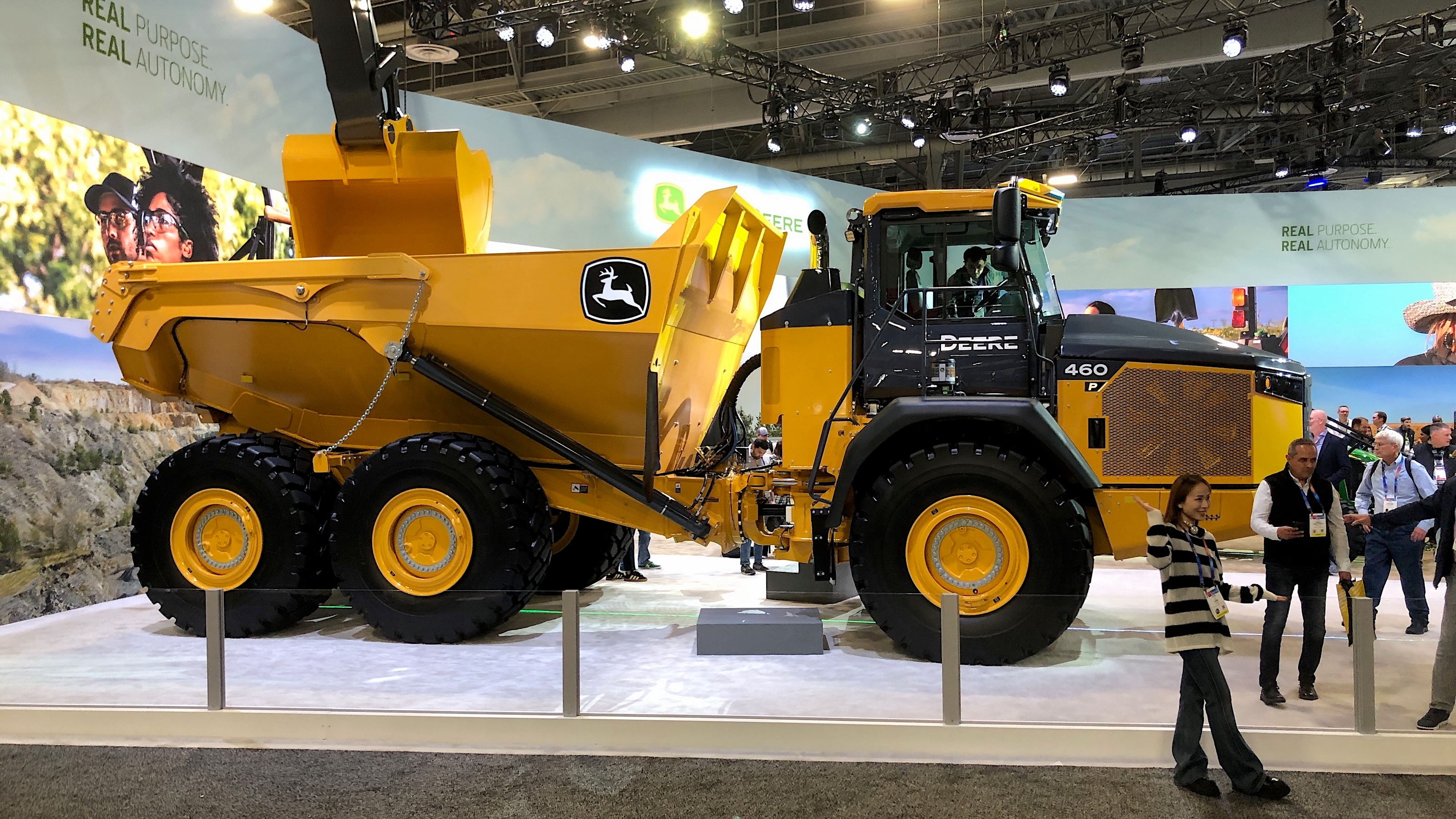 John Deere Rolls Out the Next Generation of Autonomy at CES 2025