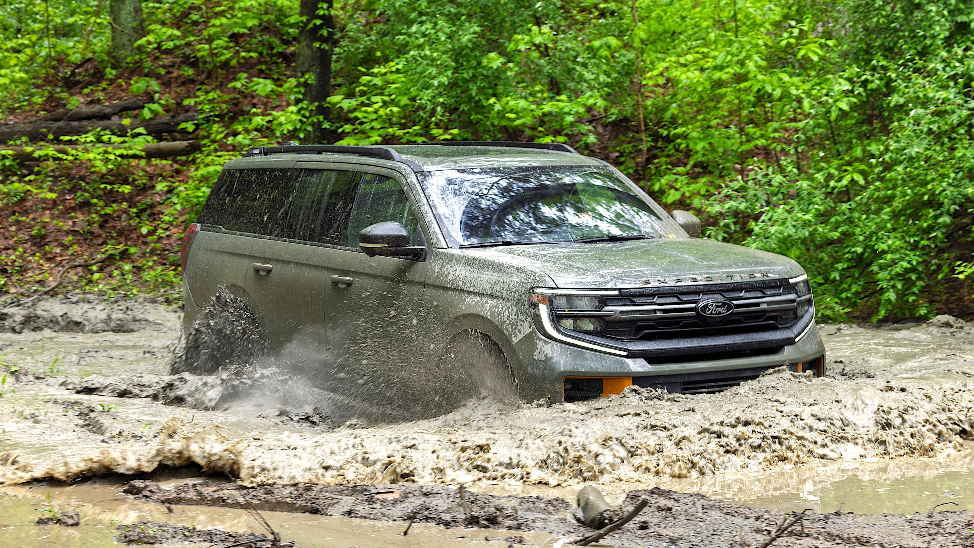 2025 Ford Expedition Tremor: Off-Road Tech Meets Family SUV Design