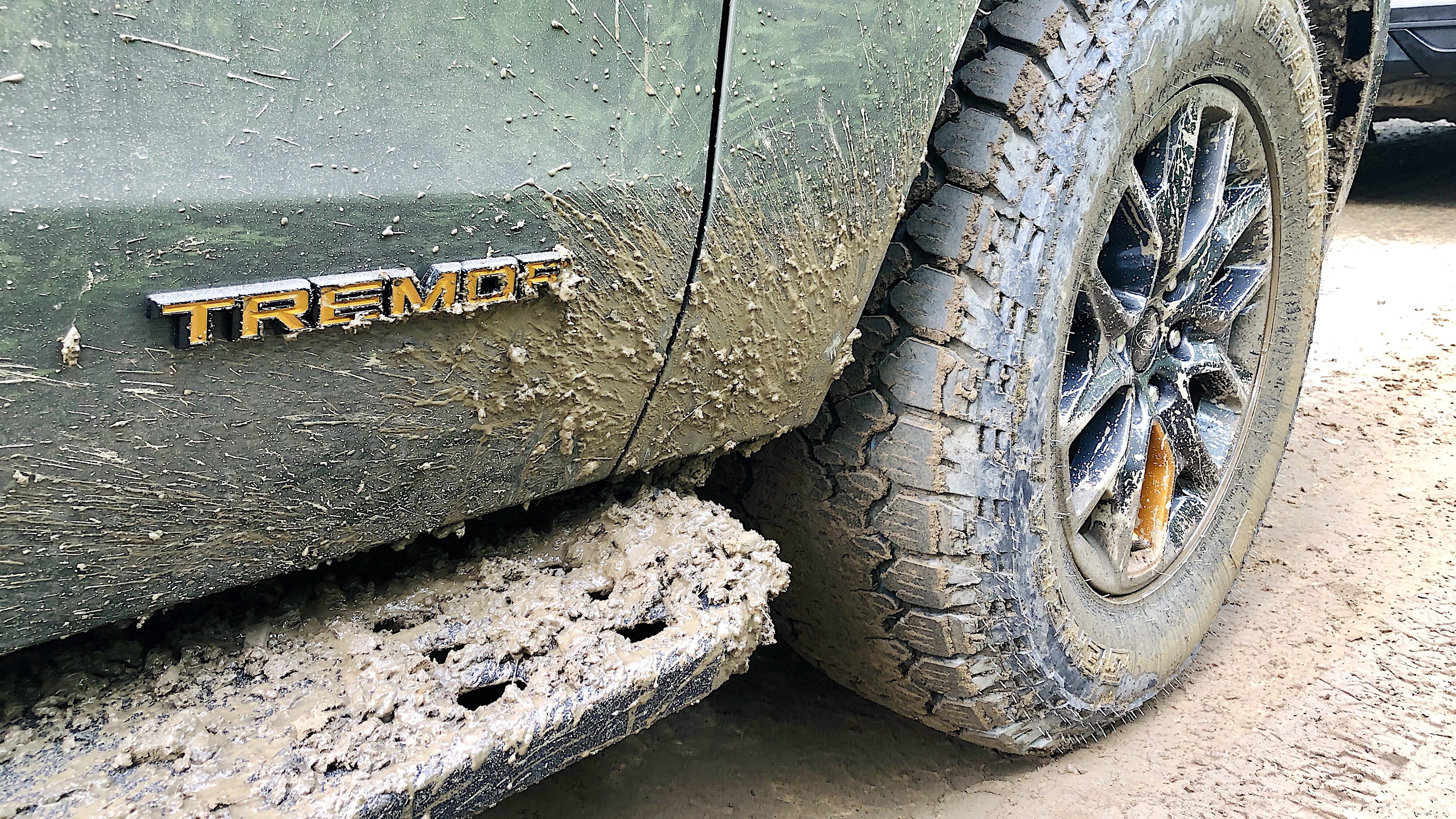 2025 Ford Expedition Tremor: Off-Road Tech Meets Family SUV Design