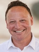 Starlink, Low Earth Orbit Satellites Reach the Channel