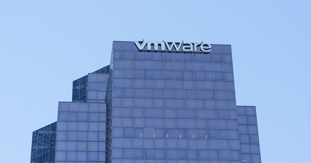 Broadcom CEO: VMware Cloud on AWS ‘Alive, Available’