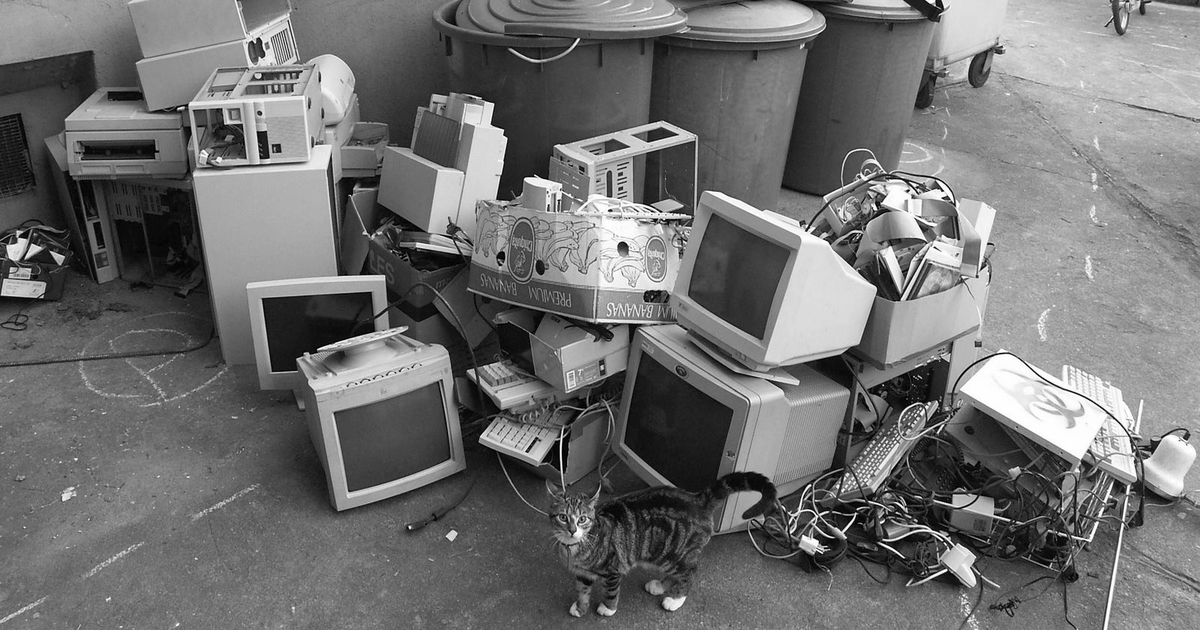 The Incredibly Shrinking Worldwide PC Industry