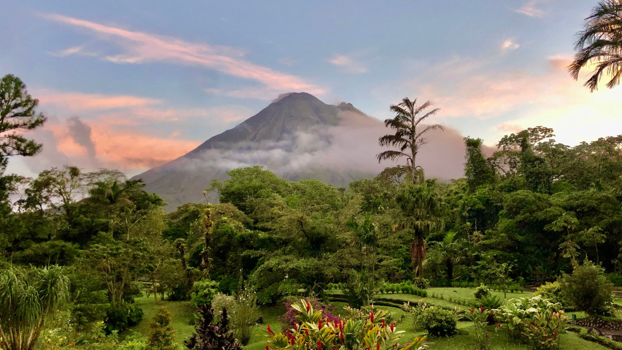 Why Costa Rica is Now a Global Medical Manufacturing Hotspot