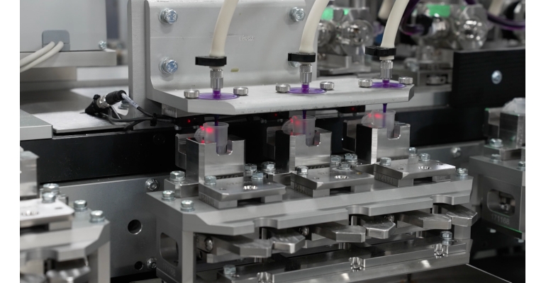 Manufacturing Strategies for Commercialization of Novel IVDs