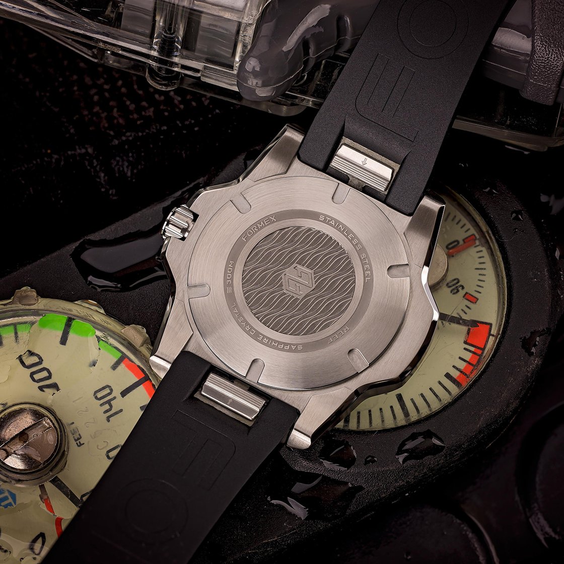 Eintauchen ins Paradies: Formex Reef in Bahama Blau | WatchTime