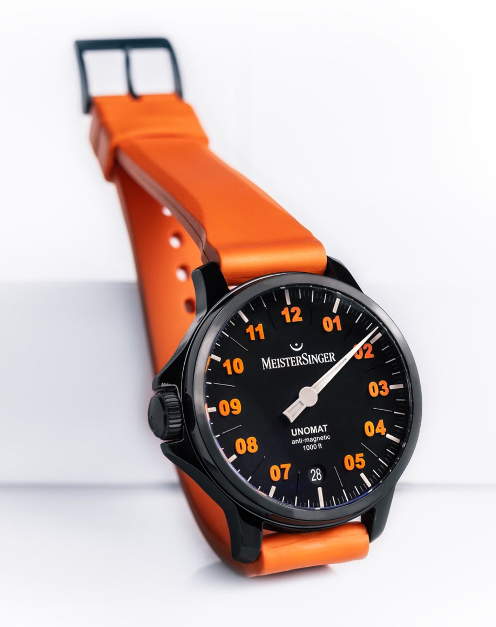 Meistersinger: Unomat im schwarzen Gehäuse | WatchTime