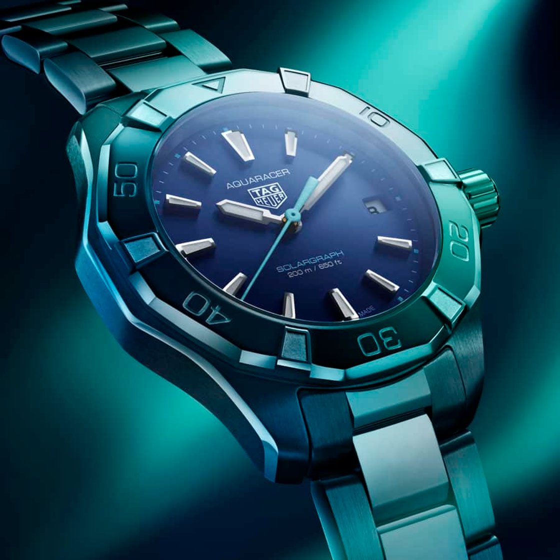 TAG Heuer: Aquaracer Professional 200 Solargraph in 34 Millimetern ...