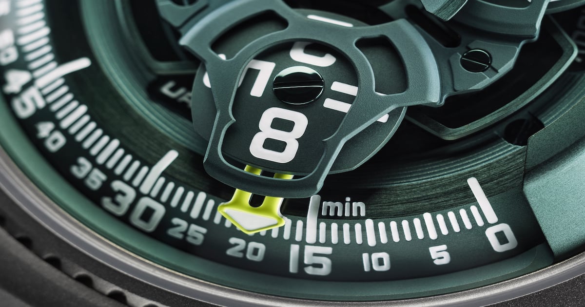 Die Urwerk UR-100V wird wiedergeboren in Hunter Green | WatchTime