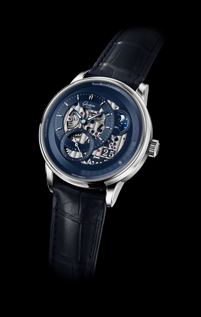 Sponsored: Glashütte Original PanoMaticCalendar “Blue of Dawn” | WatchTime