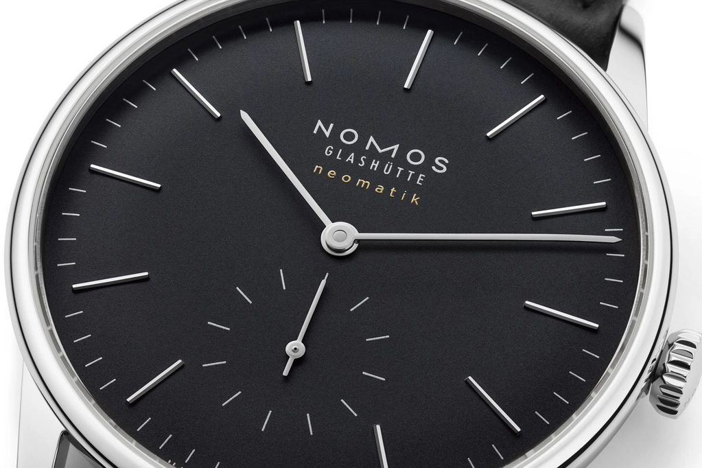 Nomos Glashütte: Neue Orion neomatik new black | WatchTime