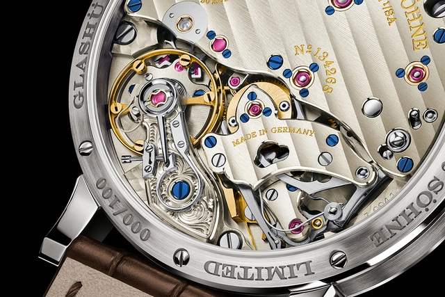 A. Lange & Söhne Richard Lange Jumping Hours | WatchTime