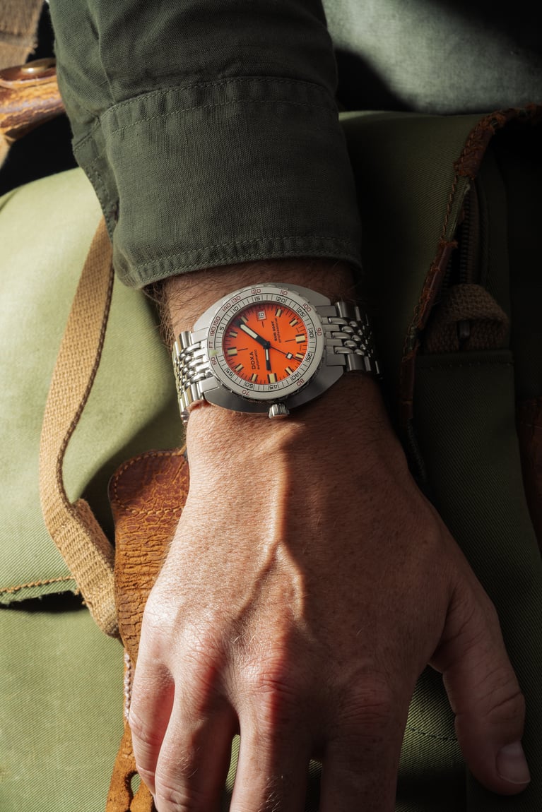 Doxa SUB 300T Professional Aristera | WatchTime