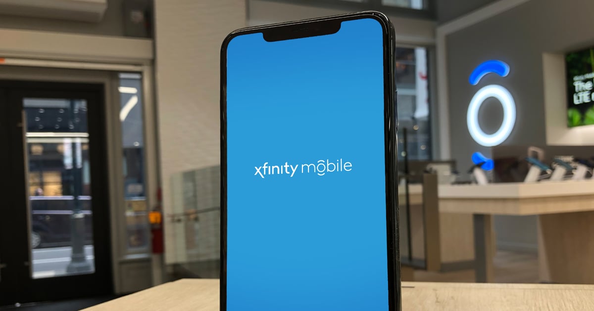 US cable mobile net adds hold steady again in Q4