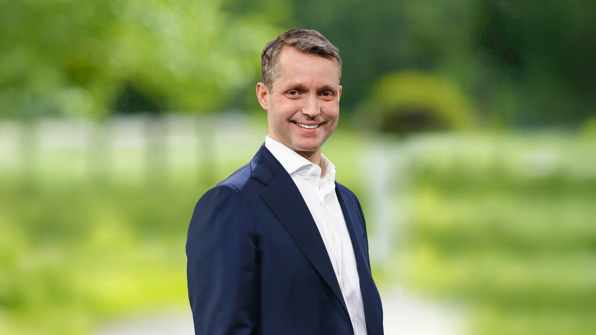 Chris Winfrey to succeed Tom Rutledge as Charter CEO